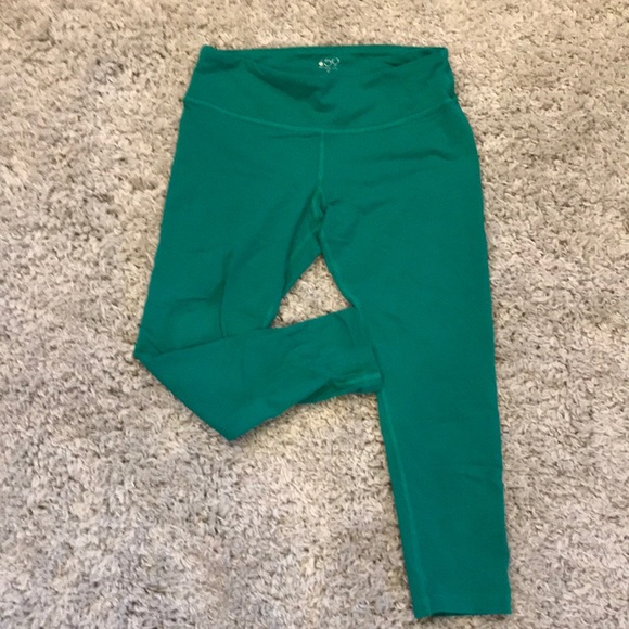 Splits59 | Pants & Jumpsuits | Splits59 Capri Yoga Pants | Poshmark